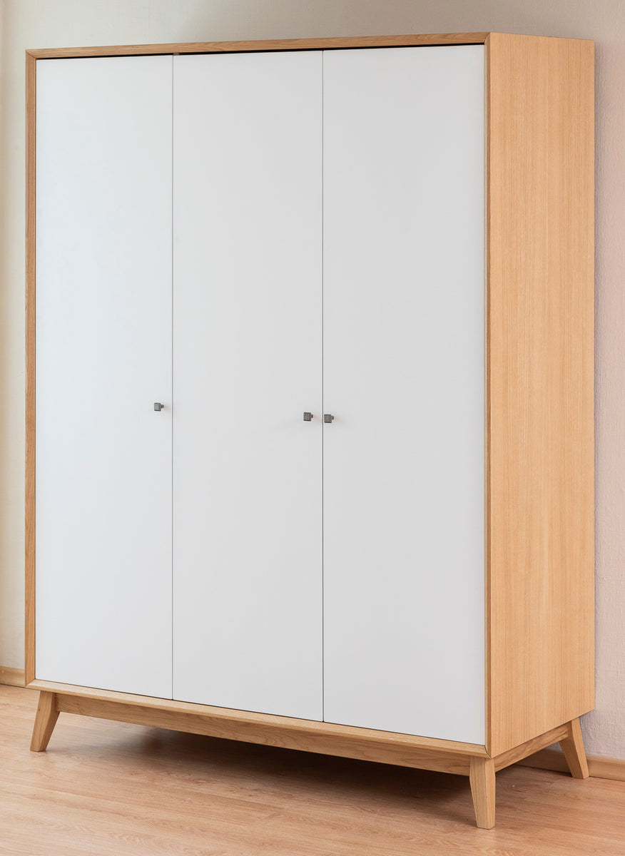 Täispuidust riidekapid – Unolik