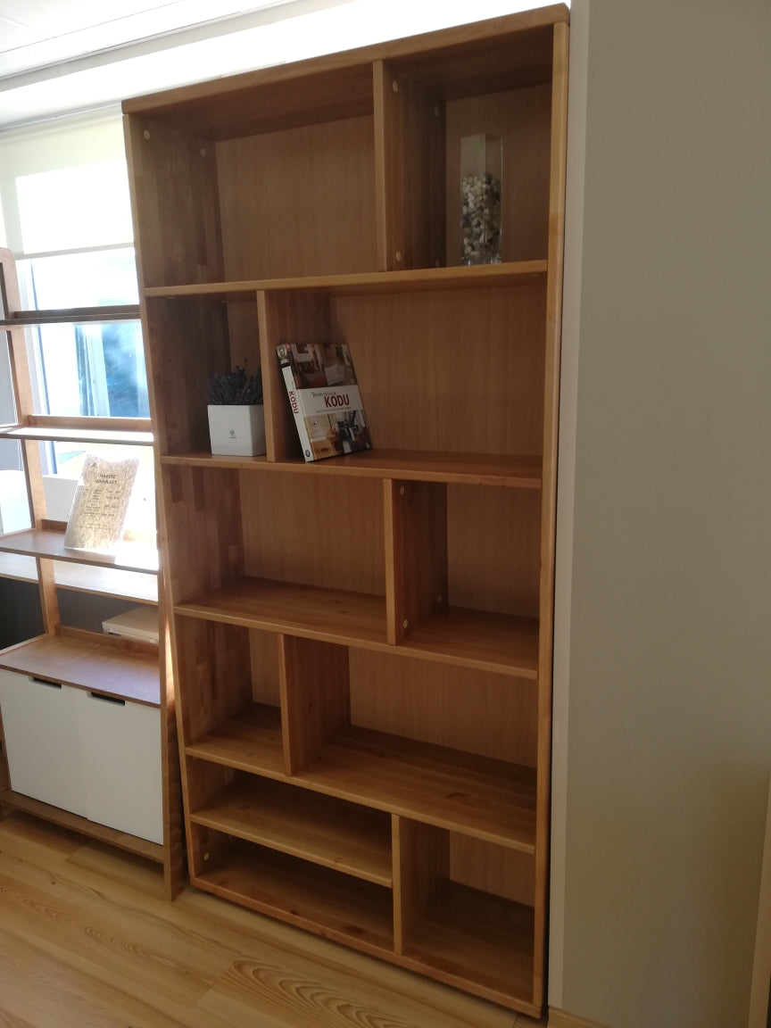 Täispuidust riiulid – Unolik